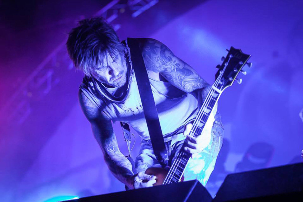 Rob Holliday Hits The Road with The Prodigy - The ESP Guitar Company